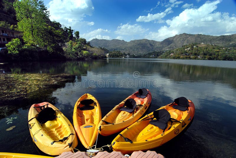 Travel India editorial photo. Image of tree, india, kayak - 32778836