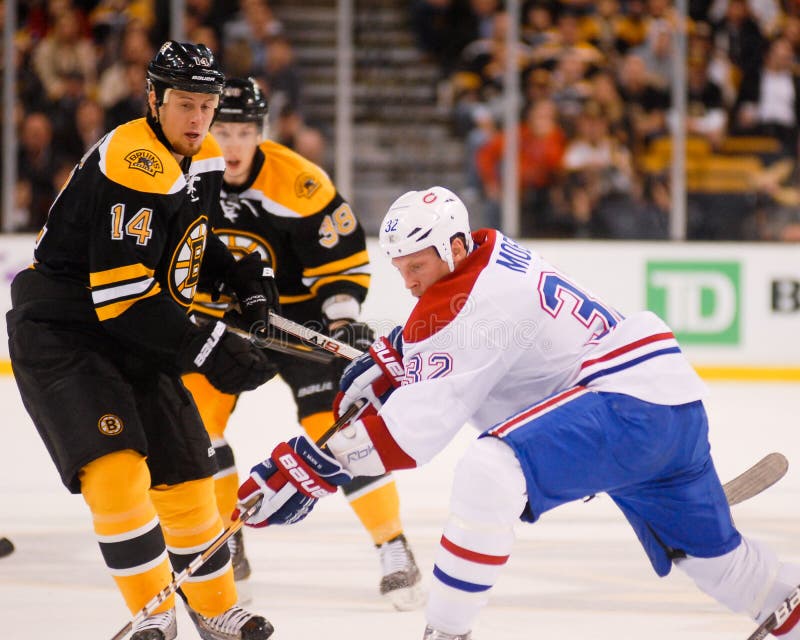 Travis Moen Montreal Canadiens Editorial Image - Image of canada ...