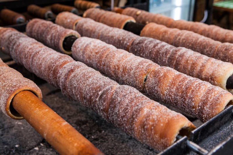 De Machine Van De Trdelnikbakkerij Trdelnik is Een Traditioneel ...