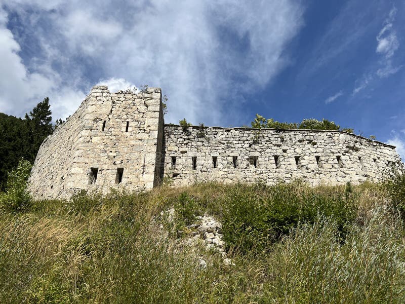 Trdnjava Predel (Passsperre Predil, Depot Oberbreth, Depot Predil), Log ...