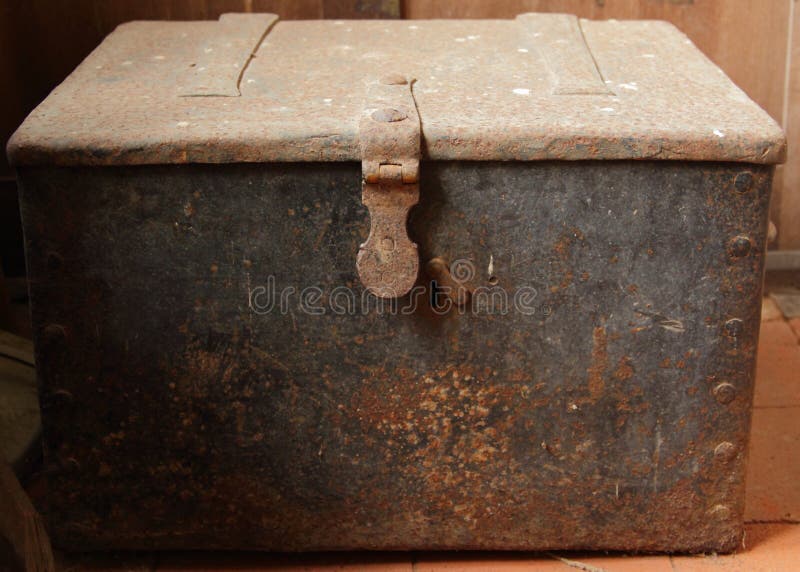 Old metal treasure chest stock photo. Image of heavy - 34875450