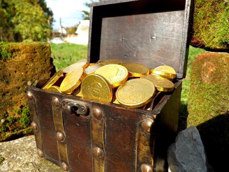 Treasure chest stock image. Image of shiny, wooden, money - 34936583