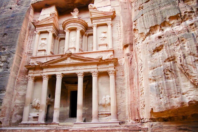 The Treasury - Petra - Jordan Stock Image - Image of historical, travel ...