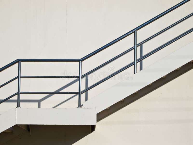 Trede stock afbeelding. Image of stap, architecturaal - 17620379