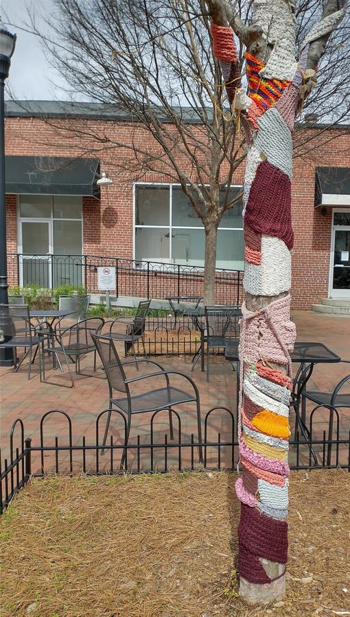 Tree Wrapped in Crocheted and Knitted Yarn Stock Photo - Image of tree ...