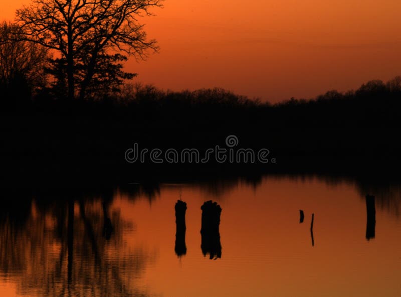 Sunset Reflection on the Lake Stock Image - Image of hiddenn, backroads ...