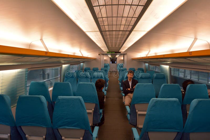 Trem De Shanghai Maglev - Shanghai Transrapid Fotografia Editorial ...