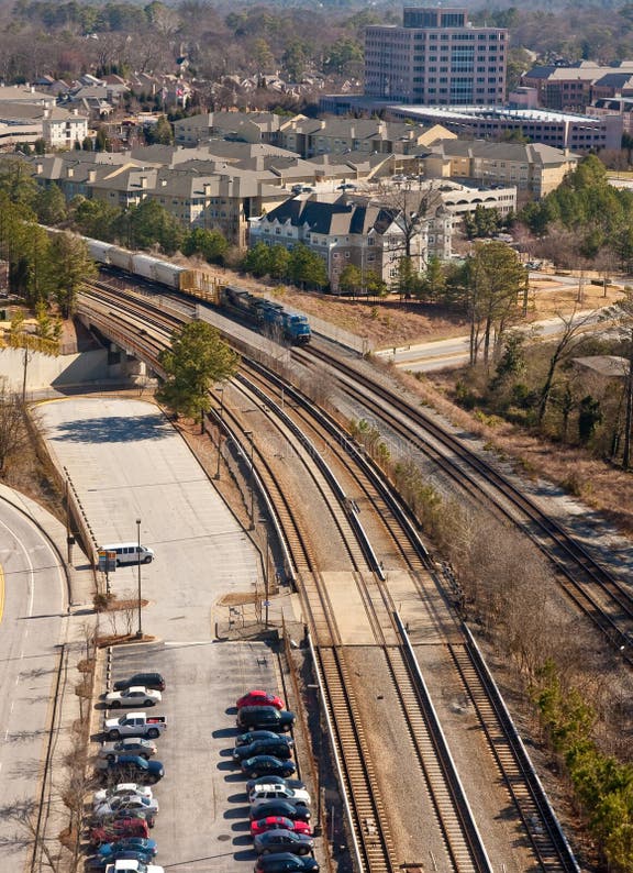 Tren De Carga De Commuter Rail Imagen de archivo - Imagen de carga ...