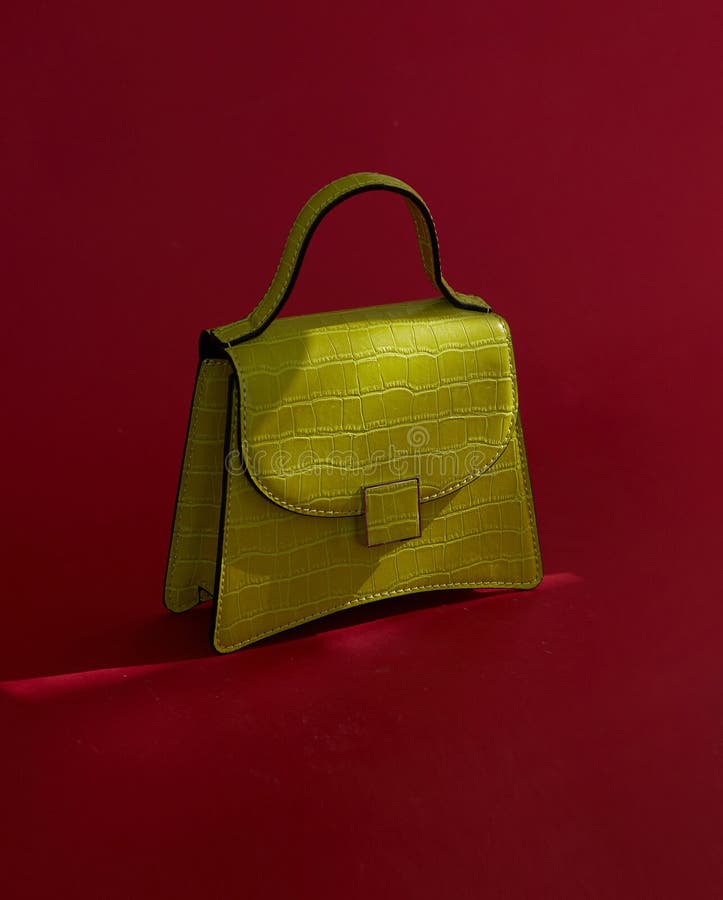 Trendy Luxury Texture Leather Green Handbag with Top Handle. Red ...