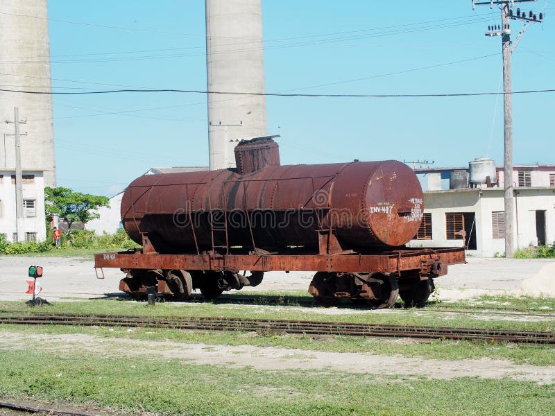 Trenes de Cuba fotografía editorial. Imagen de tren, pistas - 63878787