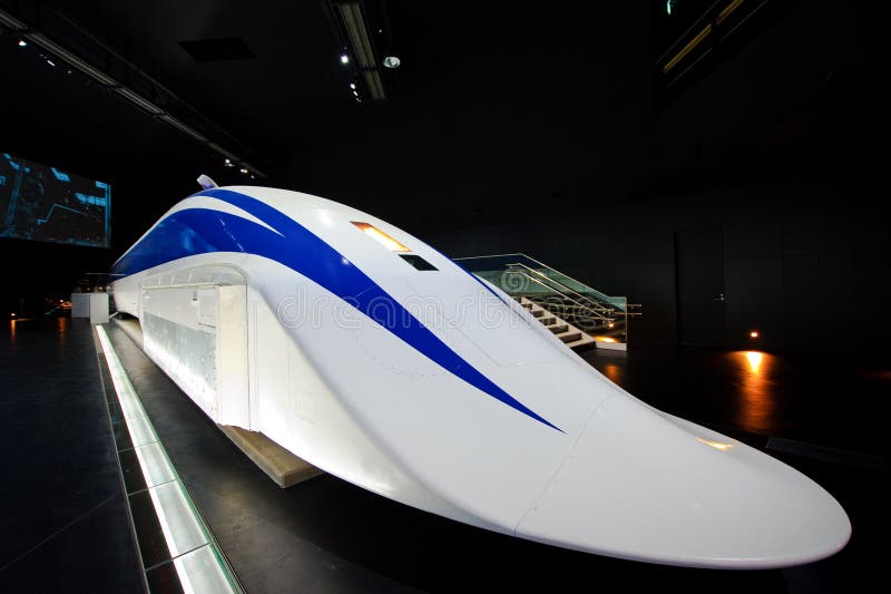 Treno del Giappone Maglev immagine stock editoriale. Immagine di ...