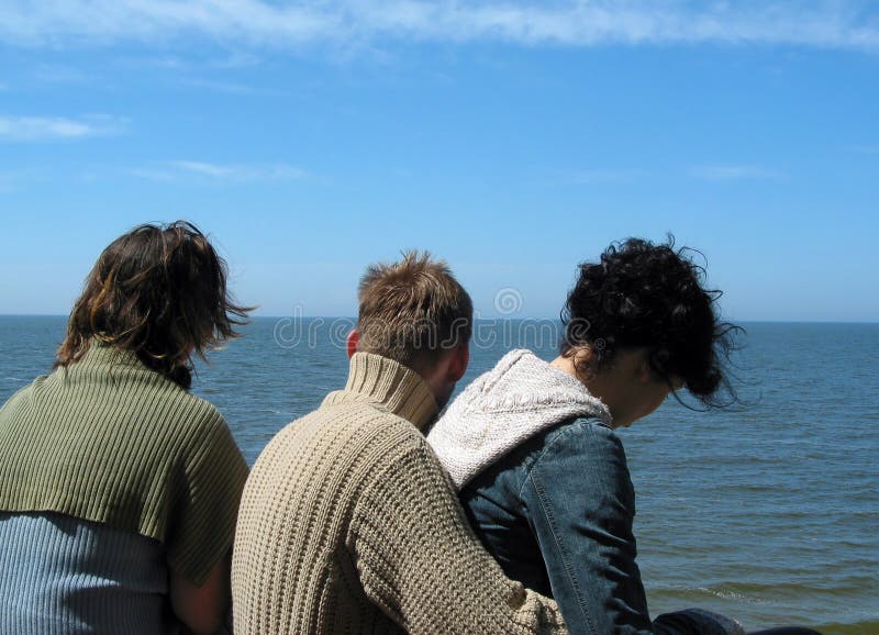 Tres amigos foto de archivo. Imagen de sentada, amigos - 794408