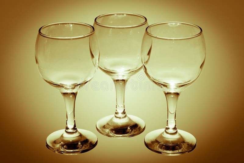 Tres copas de vino vacías imagen de archivo. Imagen de nadie - 31637261