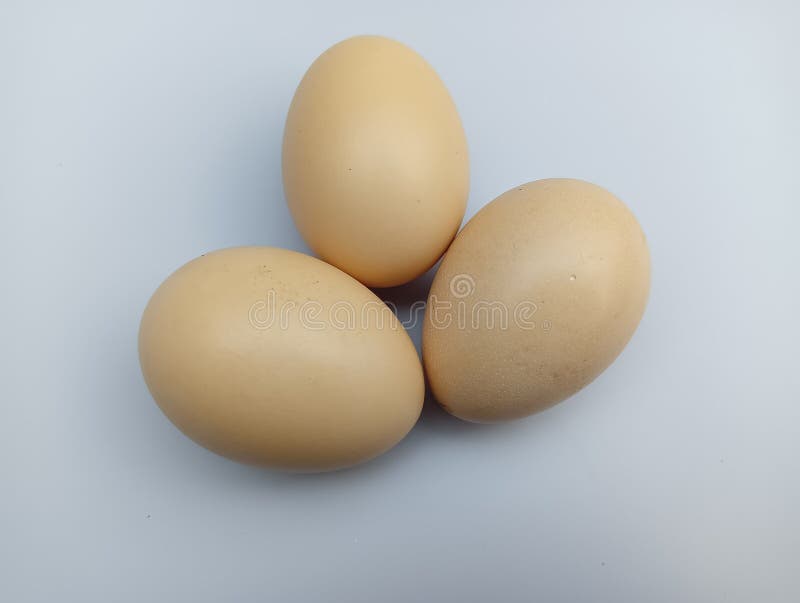 Tres huevos foto de archivo. Imagen de alimento, desayuno - 279700904