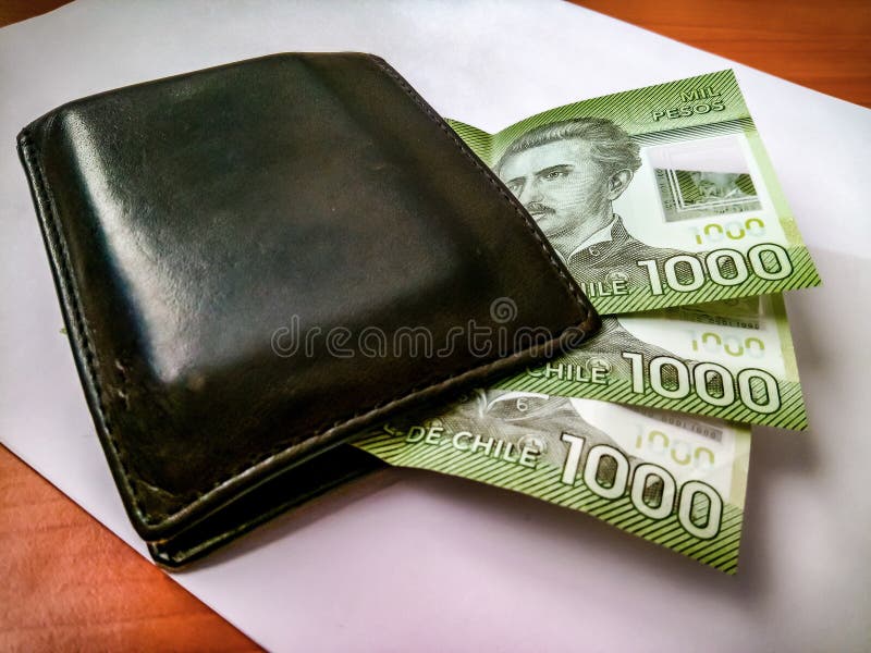 Tres mil Pesos chilenos foto de archivo. Imagen de tres - 118752216