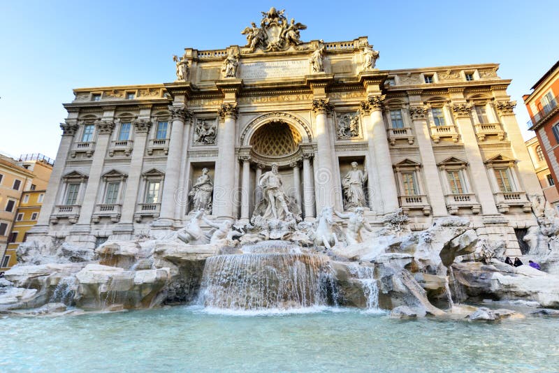 Trevi Fontein Rome stock foto. Image of marmer, architectuur - 40931392