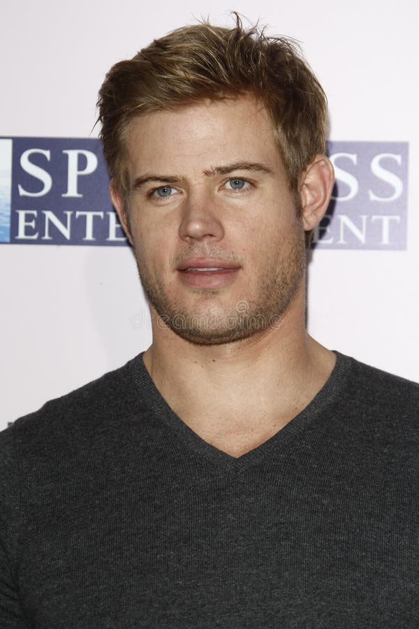 Trevor Donovan editorial photo. Image of humanity, donovan - 32458211