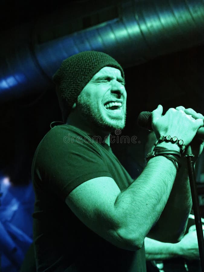 Tri State Corner editorial photography. Image of live - 22361397