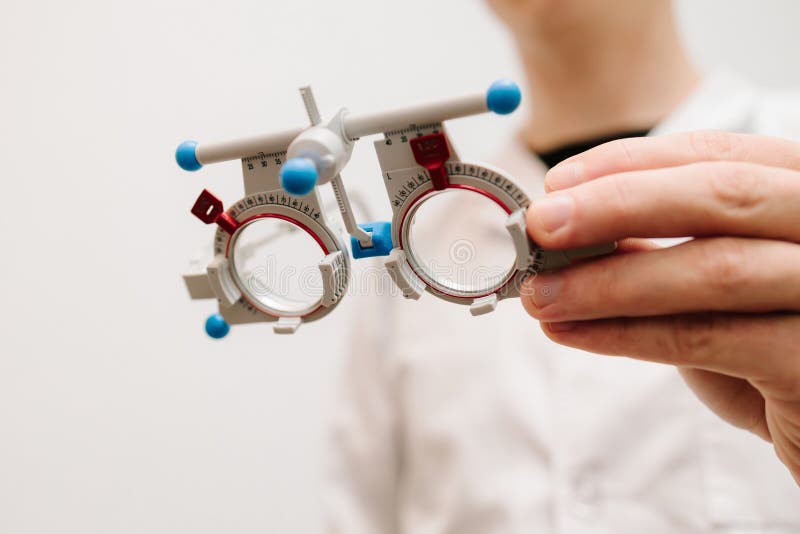 Trial Glasses Frame Eye Visual System of People with Short or Long ...