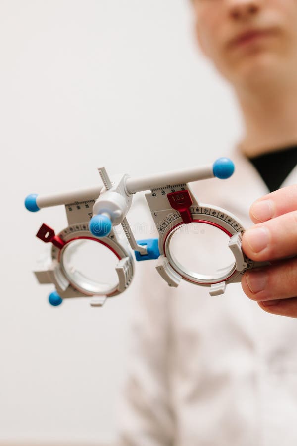 Trial Glasses Frame Eye Visual System of People with Short or Long ...