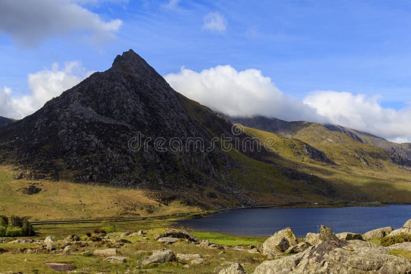 The Triangular Peak of Tryfan Stock Image - Image of hills, glyders ...