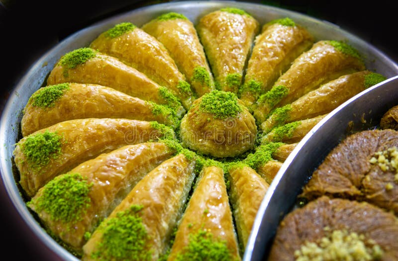 Triangular Shaped Baklava with Pistachio in Round Tray. Turkey Specific ...
