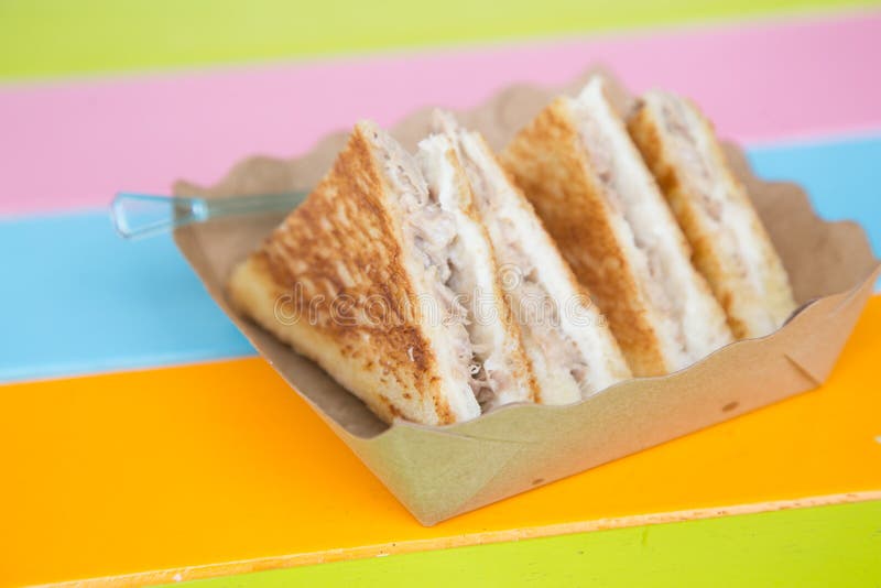 Diagonally Cut Triangular Toast Sandwiches Stock Photos - Free ...