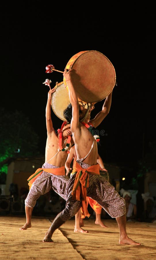Tribal indian dance show editorial stock image. Image of show - 16745714