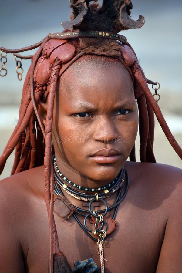 Tribo de Himba fotografia editorial. Imagem de original - 46151347