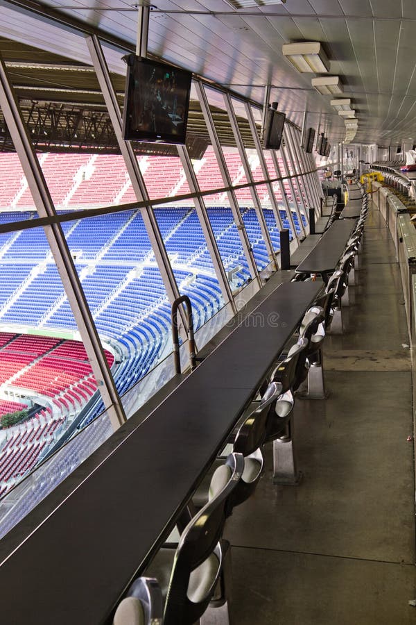 Tribunes VIP De Stades Vides Photo stock - Image du bleu, barcelone ...