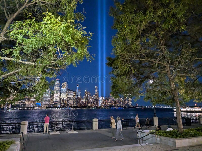 Tribute in LIght editorial photo. Image of landmark - 335414496