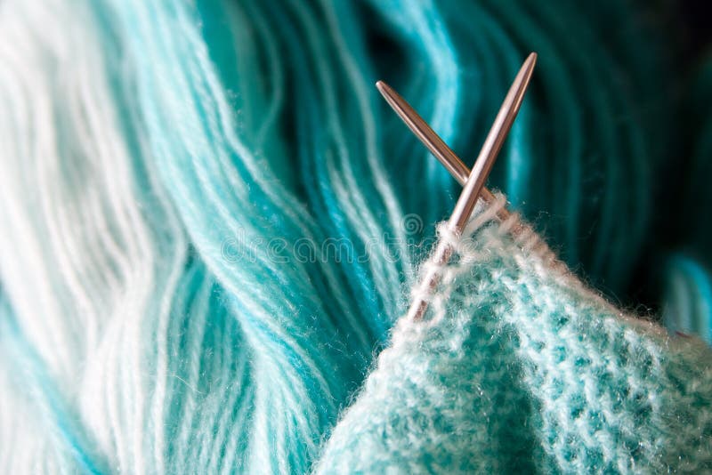 Tricotage image stock. Image du filé, laines, tricotage - 12252061
