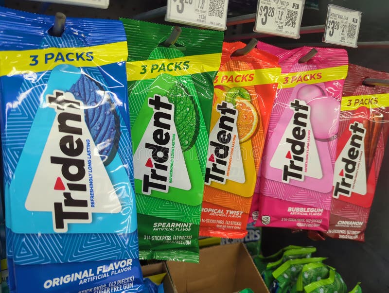 Trident Gum Logo Mint Fruity Candy Chewable Packs Brand Display on Peg ...