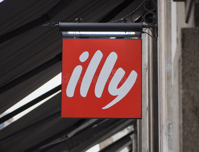 TRIESTE - SEP 2019: Illy Sign Editorial Photography - Image of store ...