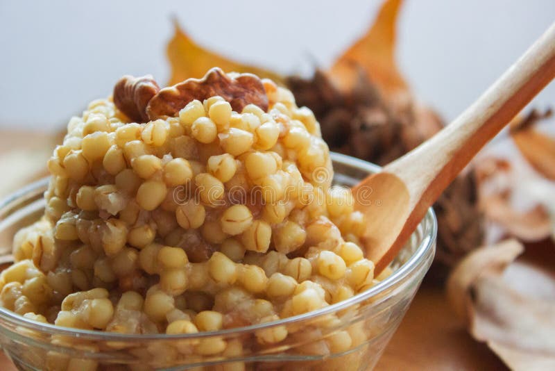 Trigo cocinado imagen de archivo. Imagen de ingrediente - 29749961