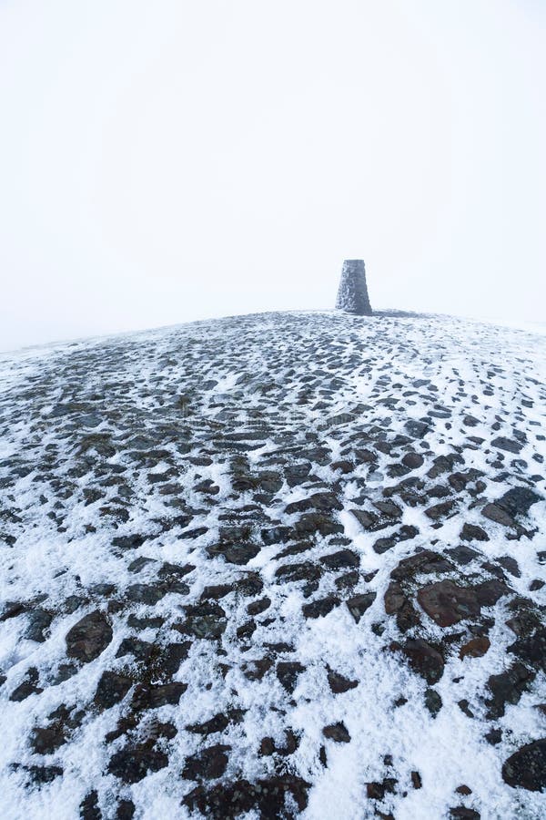 Trigonometrical Point on Mam Tor Stock Image - Image of kingdom, hill ...
