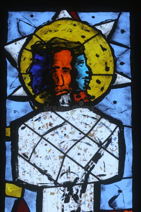 Vitral de la trinidad imagen de archivo. Imagen de padre - 68288855