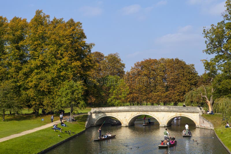 Trinity Bridge in Cambridge Editorial Photo - Image of destinations ...