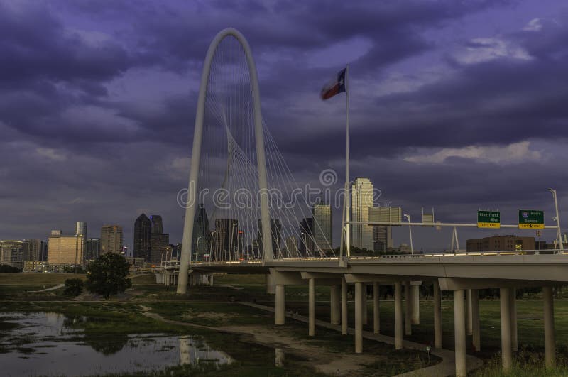 Trinity Bridge at Dallas Texas Editorial Photography - Image of ...