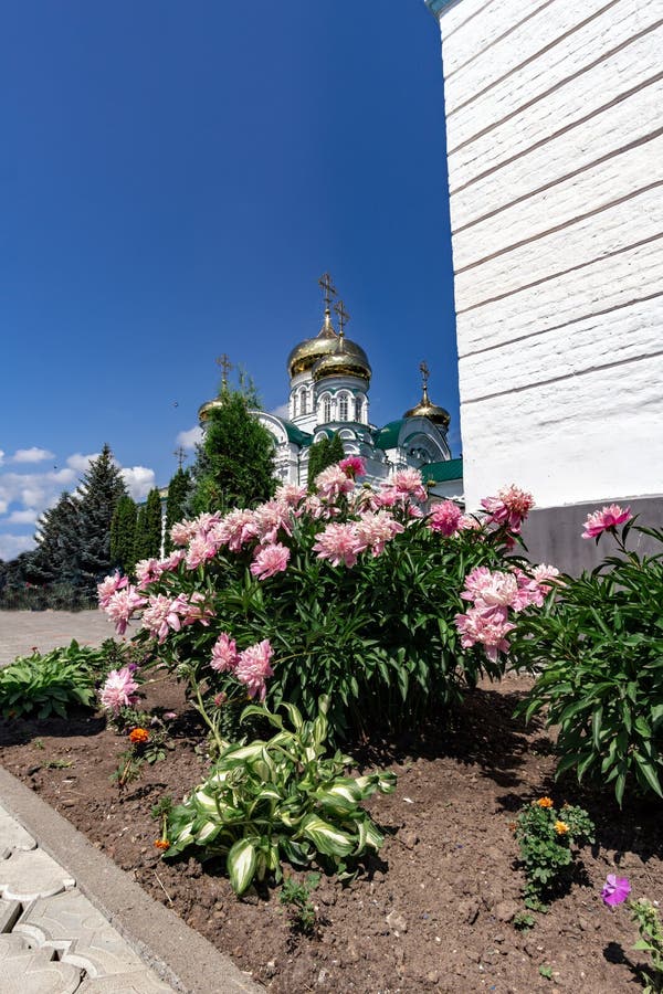 Trinity Cathedral of the Raifa Monastery Stock Image - Image of kremlin ...