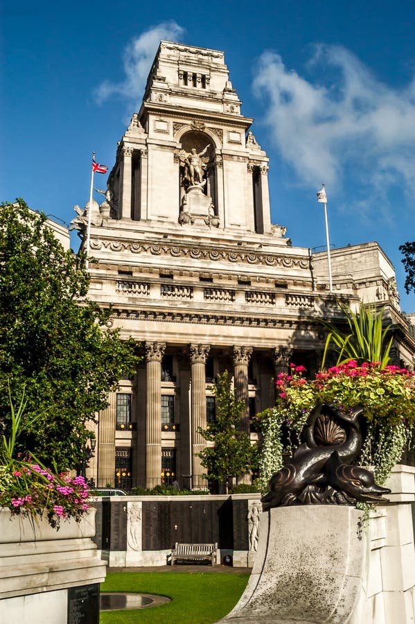 Trinity Square Gardens stock image. Image of britain - 31074863