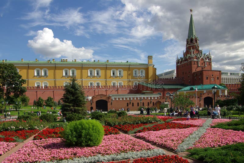 Trinity Tower of Moscow Kremlin Editorial Stock Image - Image of famous ...