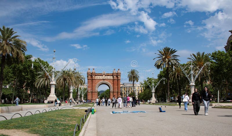 Triumph Arc at the Barcelona Park Editorial Photography - Image of ...