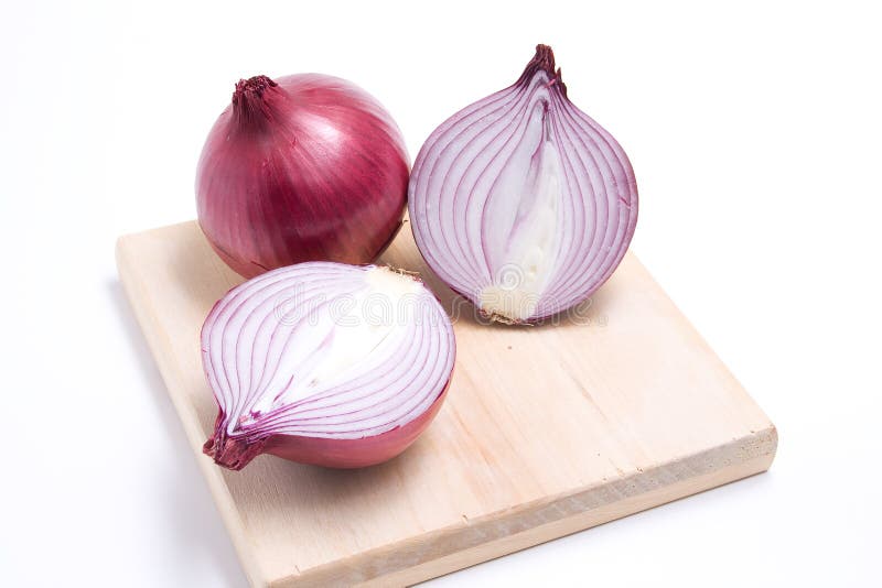 Trois oignons photo stock. Image du organique, nourriture - 23235236