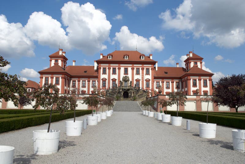 Troja il castello di Praga fotografia stock. Immagine di rosso - 26460484