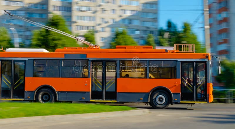 Trolleybus image stock. Image du trolleybus - 57723577