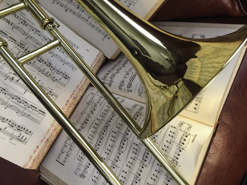 Trombone En Laiton Et Musique Classique 5 Photo stock - Image du ...