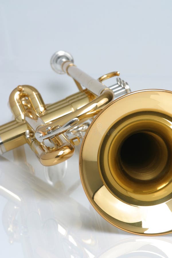 Trompete-Ventile stockbild. Bild von instrument, trompete - 1792005