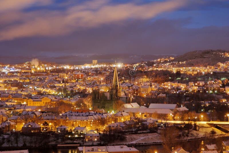 Paesaggio Urbano Di Trondeim, Norvegia Immagine Stock - Immagine di ...