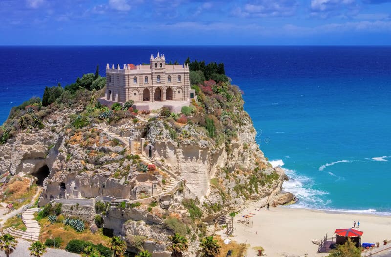 Tropea, Eine Stadt in Kalabrien, Italien Stockfoto - Bild von fassade ...